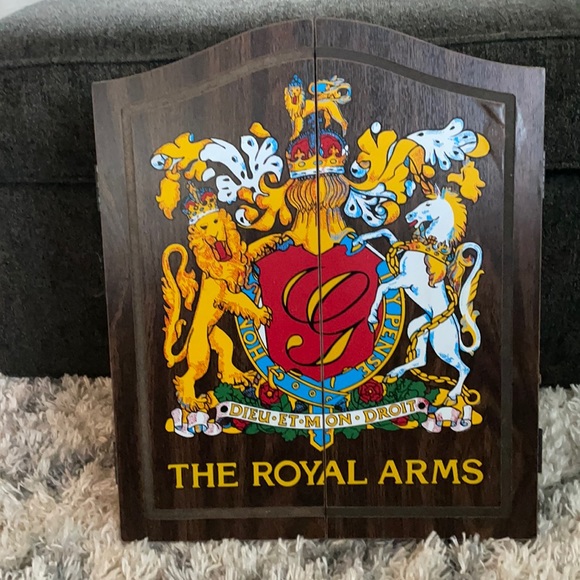 Games | Vintage Royal Arms Reversible Dart Board With Game Cabinet ...